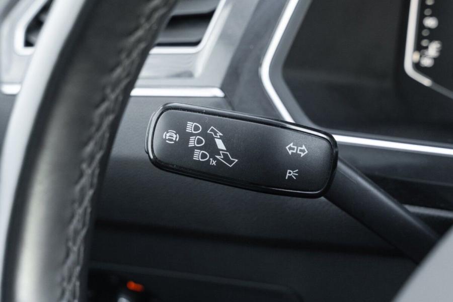 Zils Volkswagen Tiguan 2023 Rīga, ar dzinēja tilpumu 2.00 L un nobraukumu 135 tūkst. km par 26300 €, foto 17 vietnē AUTOMOTO.COM.LV
