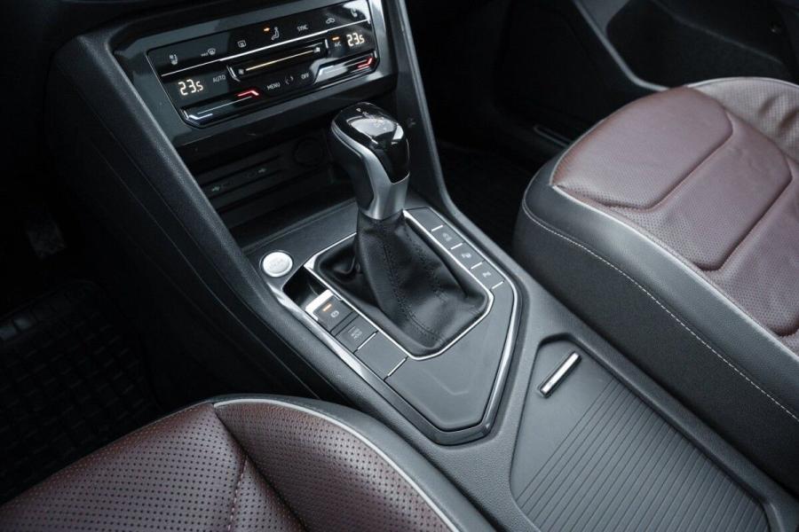 Zils Volkswagen Tiguan 2023 Rīga, ar dzinēja tilpumu 2.00 L un nobraukumu 135 tūkst. km par 26300 €, foto 24 vietnē AUTOMOTO.COM.LV