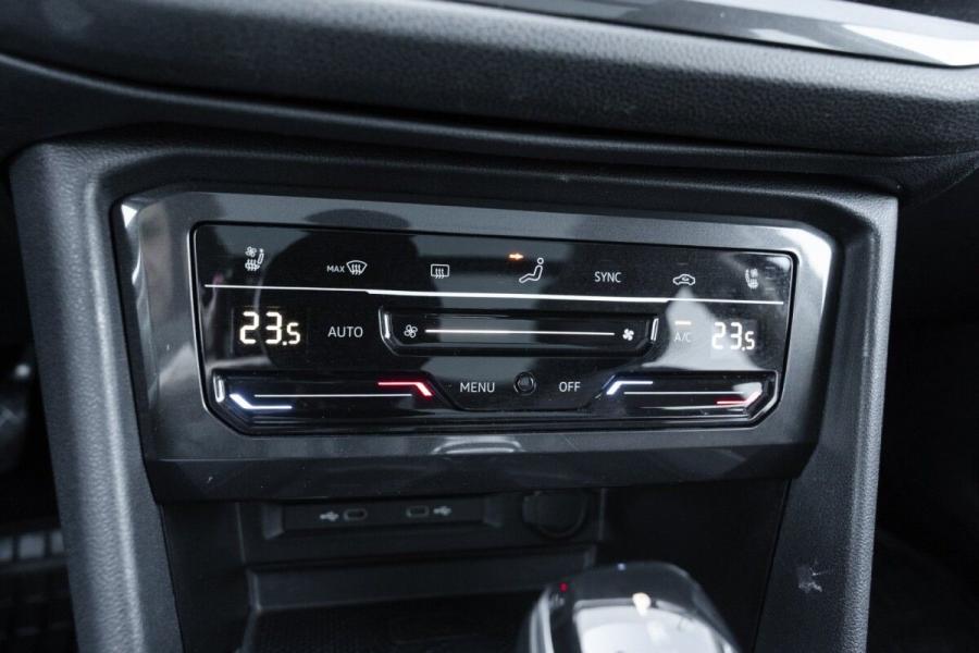 Zils Volkswagen Tiguan 2023 Rīga, ar dzinēja tilpumu 2.00 L un nobraukumu 135 tūkst. km par 26300 €, foto 25 vietnē AUTOMOTO.COM.LV