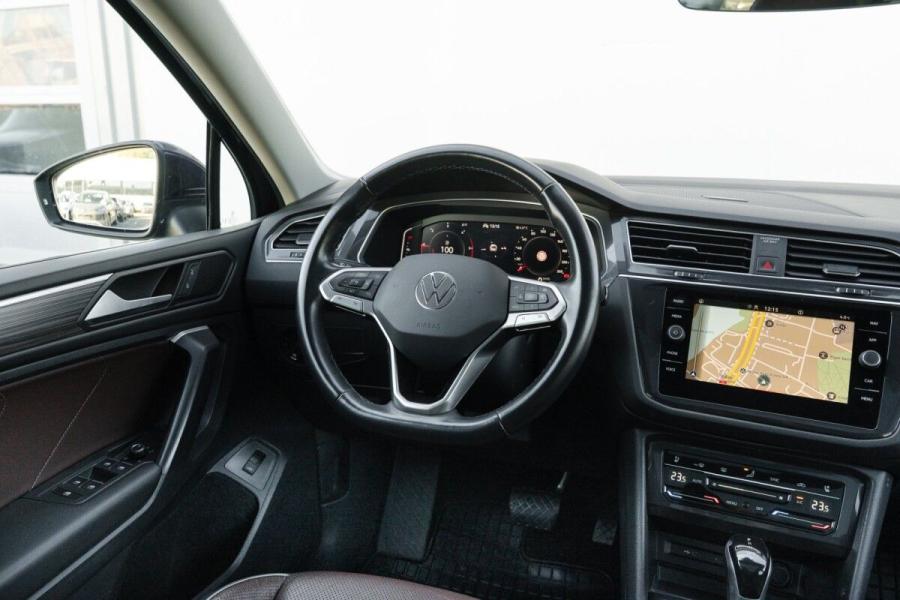 Zils Volkswagen Tiguan 2023 Rīga, ar dzinēja tilpumu 2.00 L un nobraukumu 135 tūkst. km par 26300 €, foto 36 vietnē AUTOMOTO.COM.LV