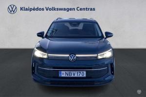 Blue Volkswagen Tiguan 2024 in Klaipeda, with an engine capacity of 1.50 L and mileage of 43 thousand km for 31300 €, photo 2 on AUTOMOTO.COM.LV