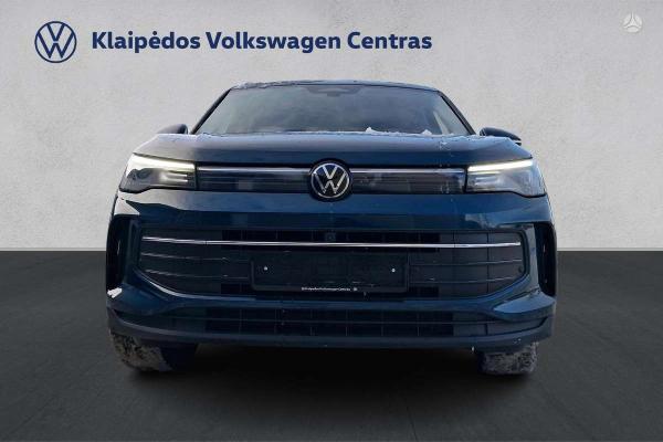 Zils Volkswagen Tiguan 2024 Klaipėda, ar dzinēja tilpumu 1.50 L un nobraukumu 27 tūkst. km par 32700 €, foto 2 vietnē AUTOMOTO.COM.LV