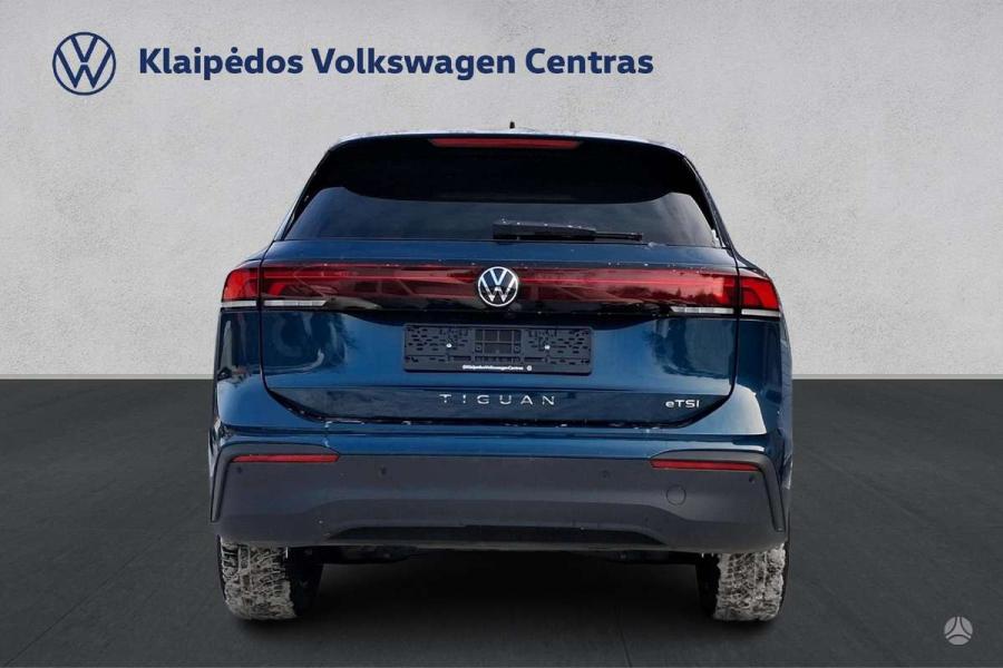 Zils Volkswagen Tiguan 2024 Klaipėda, ar dzinēja tilpumu 1.50 L un nobraukumu 27 tūkst. km par 32700 €, foto 5 vietnē AUTOMOTO.COM.LV
