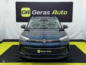 Blue Volkswagen Tiguan 2024 in Vilnius, with an engine capacity of 1.50 L and mileage of 33 thousand km for 32900 €, photo 8 on AUTOMOTO.COM.LV