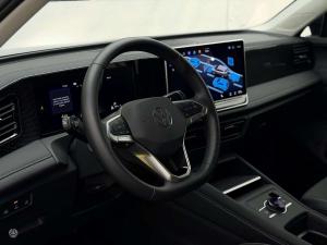 Blue Volkswagen Tiguan 2024 in Vilnius, with an engine capacity of 1.50 L and mileage of 33 thousand km for 32900 €, photo 10 on AUTOMOTO.COM.LV