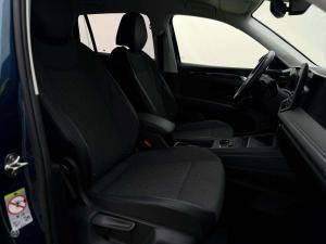 Blue Volkswagen Tiguan 2024 in Vilnius, with an engine capacity of 1.50 L and mileage of 33 thousand km for 32900 €, photo 16 on AUTOMOTO.COM.LV