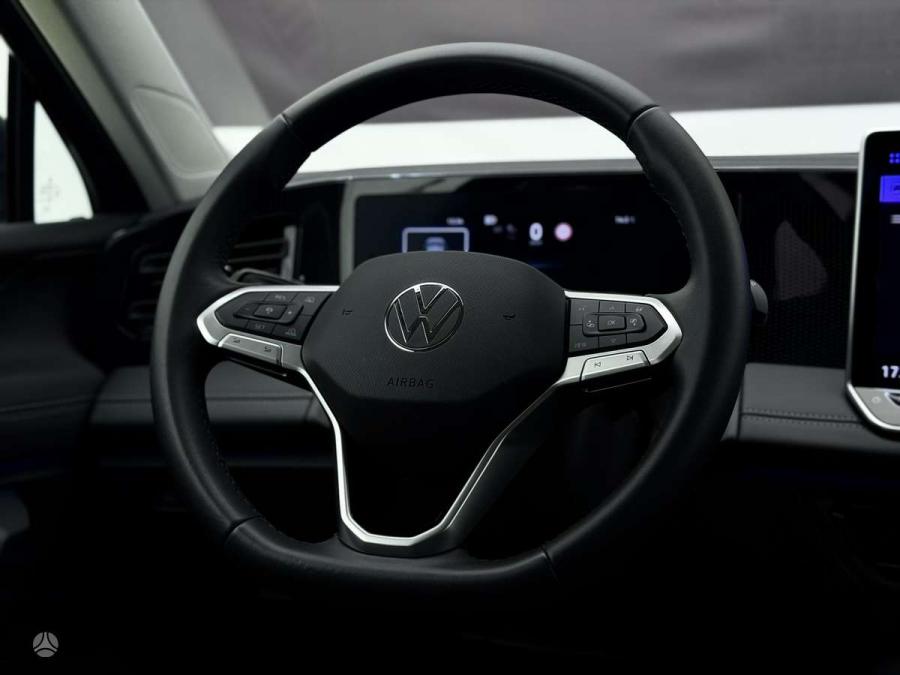 Blue Volkswagen Tiguan 2024 in Vilnius, with an engine capacity of 1.50 L and mileage of 33 thousand km for 32900 €, photo 20 on AUTOMOTO.COM.LV