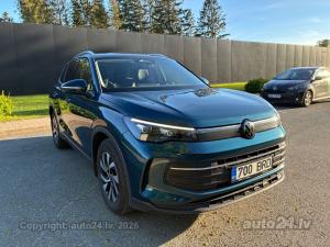 Zils Volkswagen Tiguan 2024 Tallina, ar dzinēja tilpumu 2.00 L un nobraukumu 35 tūkst. km par 32900 €, foto  vietnē AUTOMOTO.COM.LV