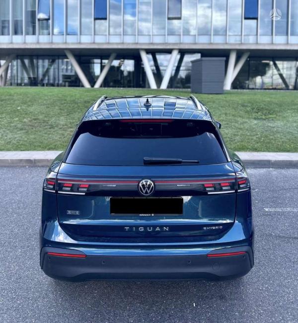 Zils Volkswagen Tiguan 2024 Viļņa, ar dzinēja tilpumu 1.50 L un nobraukumu 35 tūkst. km par 33500 €, foto 7 vietnē AUTOMOTO.COM.LV
