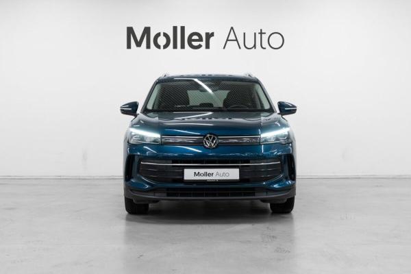 Blue Volkswagen Tiguan 2024 in Vilnius, with an engine capacity of 2.00 L and mileage of 75 thousand km for 29500 €, photo 6 on AUTOMOTO.COM.LV