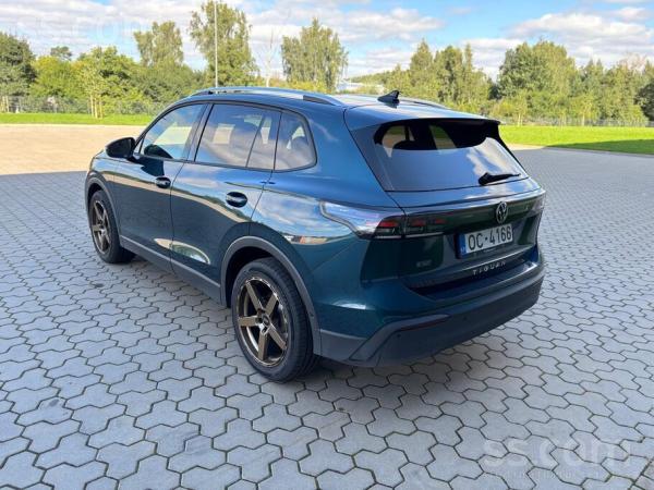 Zils Volkswagen Tiguan 2025 Rīga, ar dzinēja tilpumu 2.00 L un nobraukumu 7 tūkst. km par 35500 €, foto 3 vietnē AUTOMOTO.COM.LV