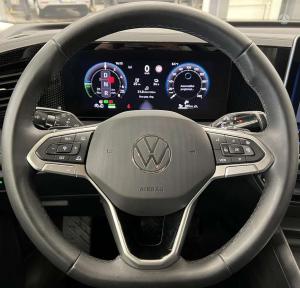 Zils Volkswagen Tiguan 2025 Kauņa, ar dzinēja tilpumu 1.50 L un nobraukumu 8 tūkst. km par 37900 €, foto 6 vietnē AUTOMOTO.COM.LV