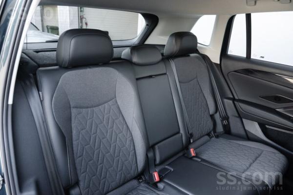 Blue Volkswagen Tiguan 2025 in Riga, with an engine capacity of 1.50 L and mileage of 18 thousand km for 30900 €, photo 9 on AUTOMOTO.COM.LV
