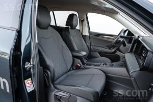 Blue Volkswagen Tiguan 2025 in Riga, with an engine capacity of 1.50 L and mileage of 18 thousand km for 30900 €, photo 7 on AUTOMOTO.COM.LV