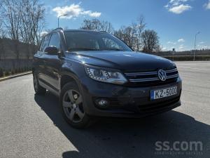 Zils Volkswagen Tiguan 2012 Valmiera, ar dzinēja tilpumu 2.00 L un nobraukumu 328 tūkst. km par 8500 €, foto  vietnē AUTOMOTO.COM.LV