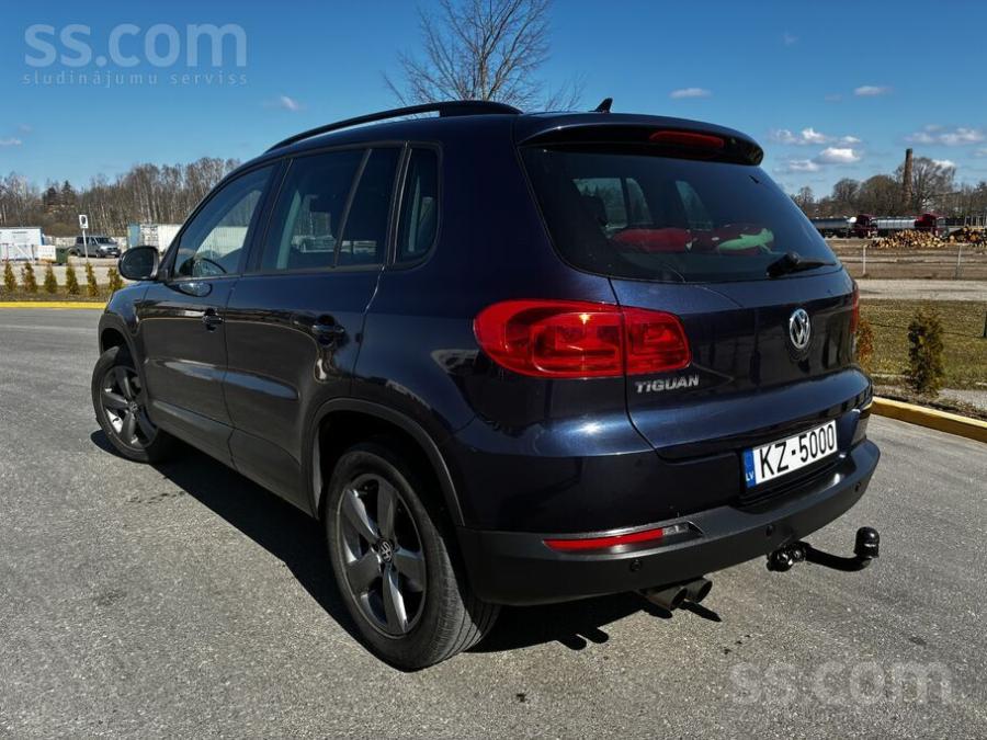 Zils Volkswagen Tiguan 2012 Valmiera, ar dzinēja tilpumu 2.00 L un nobraukumu 328 tūkst. km par 8500 €, foto 4 vietnē AUTOMOTO.COM.LV