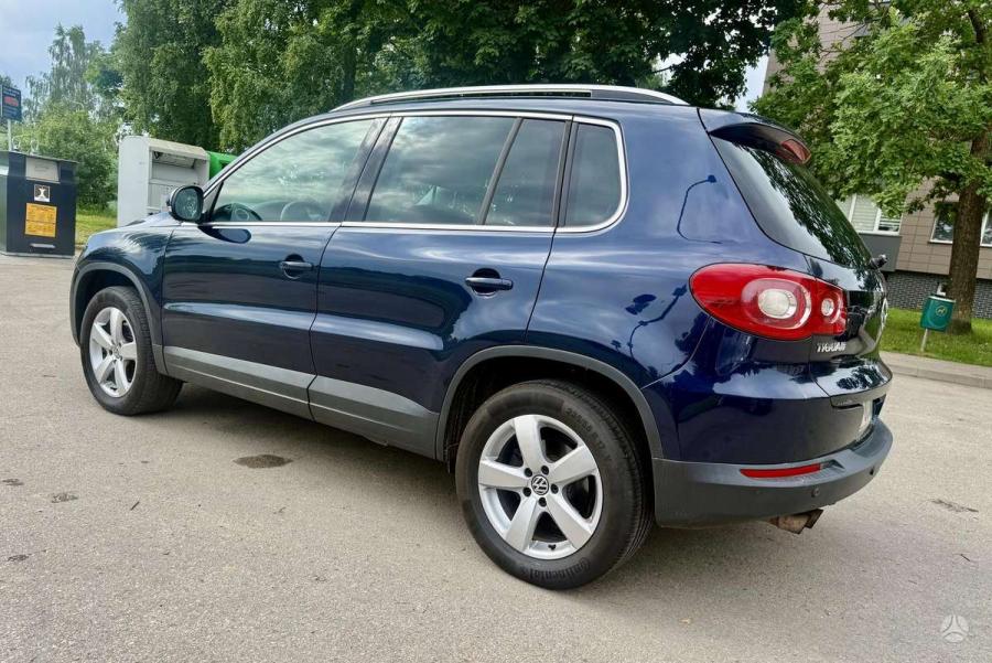 Blue Volkswagen Tiguan 2011 in Taurage, with an engine capacity of 1.98 L and mileage of 174 thousand km for 5600 €, photo 9 on AUTOMOTO.COM.LV