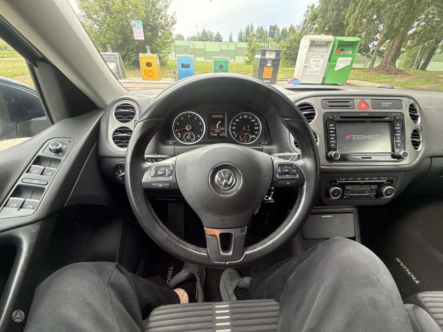 Blue Volkswagen Tiguan 2011 in Taurage, with an engine capacity of 1.98 L and mileage of 174 thousand km for 5600 €, photo 17 on AUTOMOTO.COM.LV