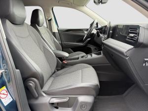 Zils Volkswagen Tiguan 2025 Pērnava, ar dzinēja tilpumu 1.50 L un nobraukumu 24 tūkst. km par 35850 €, foto 6 vietnē AUTOMOTO.COM.LV