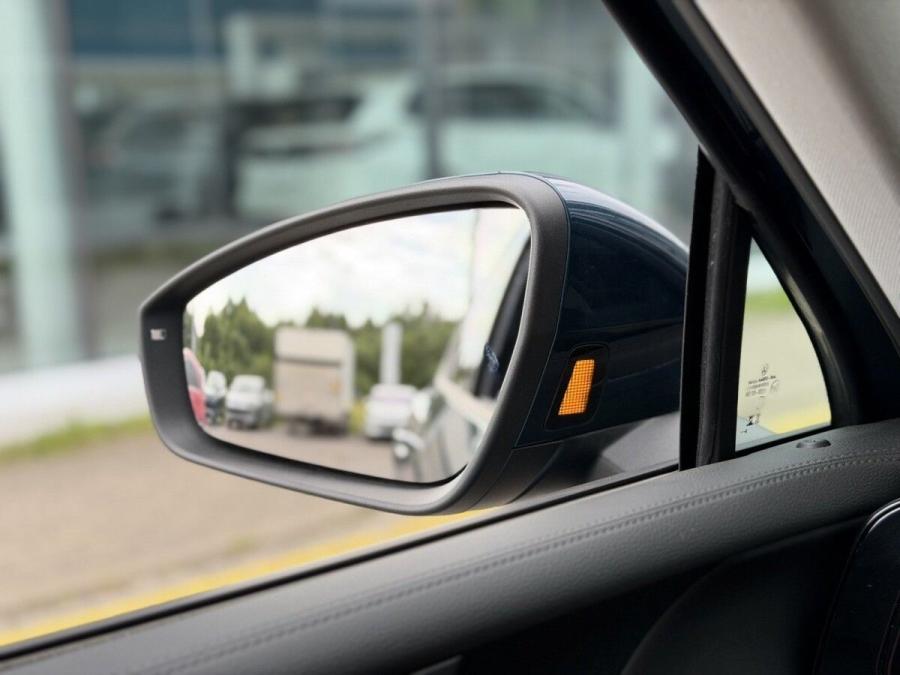 Zils Volkswagen Tiguan 2025 Pērnava, ar dzinēja tilpumu 1.50 L un nobraukumu 24 tūkst. km par 35850 €, foto 24 vietnē AUTOMOTO.COM.LV