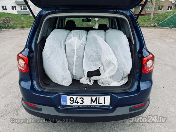 Blue Volkswagen Tiguan 2008 in Tallinn, with an engine capacity of 2.00 L and mileage of 197 thousand km for 4500 €, photo 10 on AUTOMOTO.COM.LV