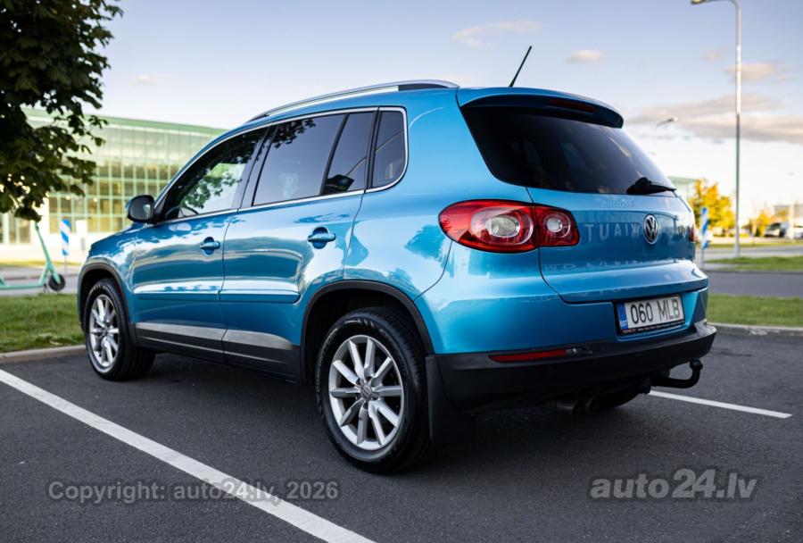 Zils Volkswagen Tiguan 2008 Tallina, ar dzinēja tilpumu 2.00 L un nobraukumu 329 tūkst. km par 5999 €, foto 3 vietnē AUTOMOTO.COM.LV