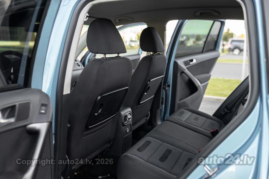 Zils Volkswagen Tiguan 2008 Tallina, ar dzinēja tilpumu 2.00 L un nobraukumu 329 tūkst. km par 5999 €, foto 11 vietnē AUTOMOTO.COM.LV