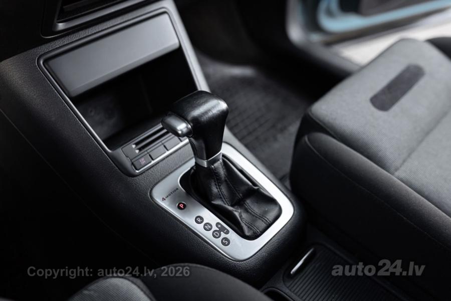 Zils Volkswagen Tiguan 2008 Tallina, ar dzinēja tilpumu 2.00 L un nobraukumu 329 tūkst. km par 5999 €, foto 20 vietnē AUTOMOTO.COM.LV