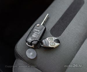 Zils Volkswagen Tiguan 2008 Tallina, ar dzinēja tilpumu 2.00 L un nobraukumu 329 tūkst. km par 5999 €, foto 21 vietnē AUTOMOTO.COM.LV