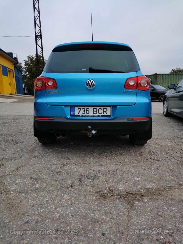 Zils Volkswagen Tiguan 2010 Antsla, ar dzinēja tilpumu 2.00 L un nobraukumu 0 tūkst. km par 6100 €, foto 5 vietnē AUTOMOTO.COM.LV