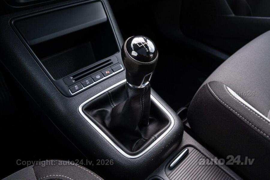 Blue Volkswagen Tiguan 2013 in Jelgava, with an engine capacity of 1.40 L and mileage of 168 thousand km for 10350 €, photo 12 on AUTOMOTO.COM.LV