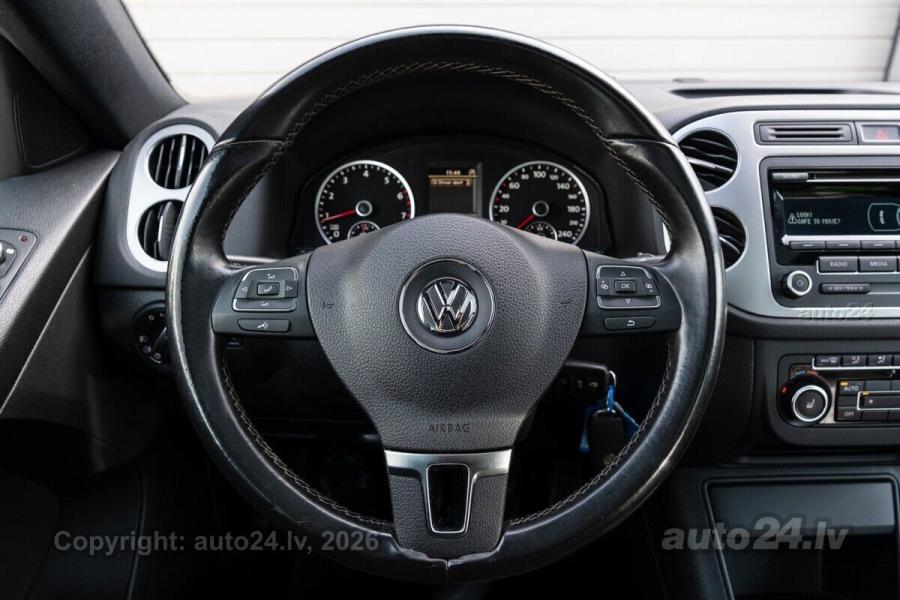 Blue Volkswagen Tiguan 2013 in Jelgava, with an engine capacity of 1.40 L and mileage of 168 thousand km for 10350 €, photo 15 on AUTOMOTO.COM.LV