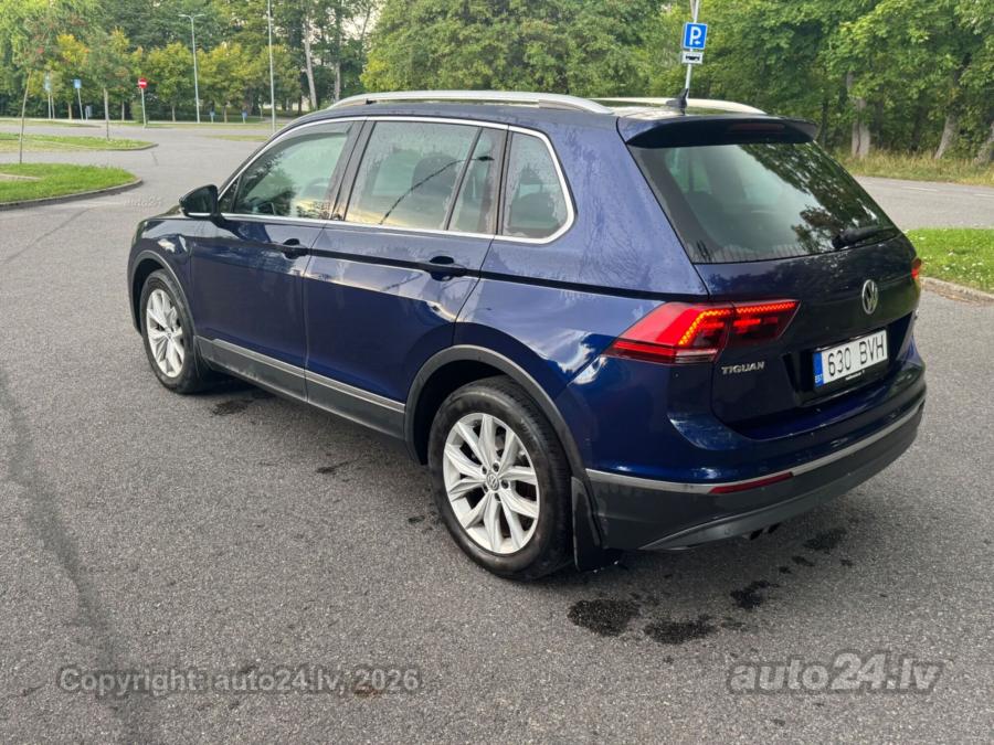 Blue Volkswagen Tiguan 2017 in Tallinn, with an engine capacity of 2.00 L and mileage of 164 thousand km for 18999 €, photo 5 on AUTOMOTO.COM.LV