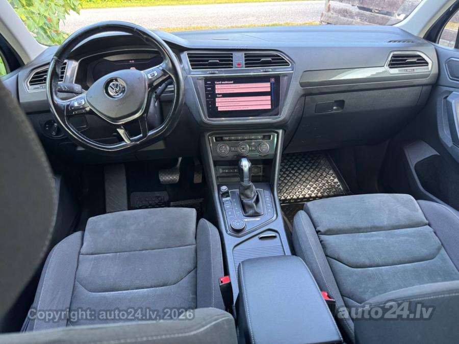 Blue Volkswagen Tiguan 2017 in Tallinn, with an engine capacity of 2.00 L and mileage of 164 thousand km for 18999 €, photo 10 on AUTOMOTO.COM.LV