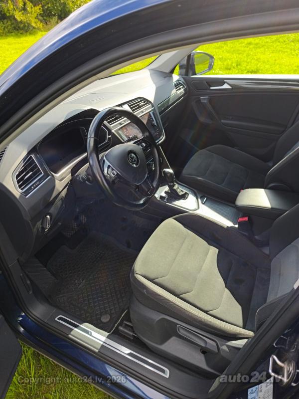 Zils Volkswagen Tiguan 2019 Pērnava, ar dzinēja tilpumu 2.00 L un nobraukumu 109 tūkst. km par 21000 €, foto 9 vietnē AUTOMOTO.COM.LV
