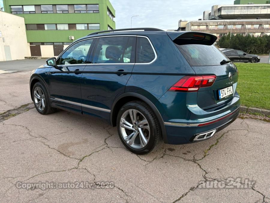 Blue Volkswagen Tiguan 2021 in Tallinn, with an engine capacity of 1.50 L and mileage of 49 thousand km for 29900 €, photo 5 on AUTOMOTO.COM.LV