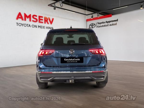 Blue Volkswagen Tiguan 2021 in Tallinn, with an engine capacity of 2.00 L and mileage of 99 thousand km for 21990 €, photo 4 on AUTOMOTO.COM.LV