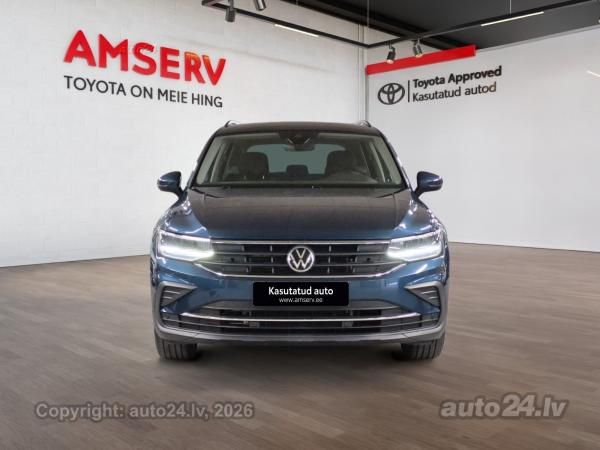 Blue Volkswagen Tiguan 2021 in Tallinn, with an engine capacity of 2.00 L and mileage of 99 thousand km for 21990 €, photo 5 on AUTOMOTO.COM.LV