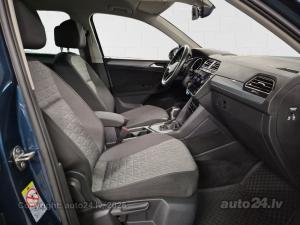 Zils Volkswagen Tiguan 2021 Tallina, ar dzinēja tilpumu 2.00 L un nobraukumu 99 tūkst. km par 21990 €, foto 7 vietnē AUTOMOTO.COM.LV