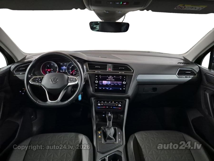 Zils Volkswagen Tiguan 2021 Tallina, ar dzinēja tilpumu 2.00 L un nobraukumu 99 tūkst. km par 21990 €, foto 9 vietnē AUTOMOTO.COM.LV
