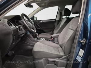 Zils Volkswagen Tiguan 2021 Tallina, ar dzinēja tilpumu 2.00 L un nobraukumu 99 tūkst. km par 21990 €, foto 12 vietnē AUTOMOTO.COM.LV