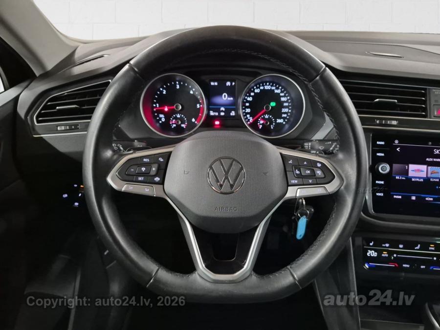 Zils Volkswagen Tiguan 2021 Tallina, ar dzinēja tilpumu 2.00 L un nobraukumu 99 tūkst. km par 21990 €, foto 13 vietnē AUTOMOTO.COM.LV