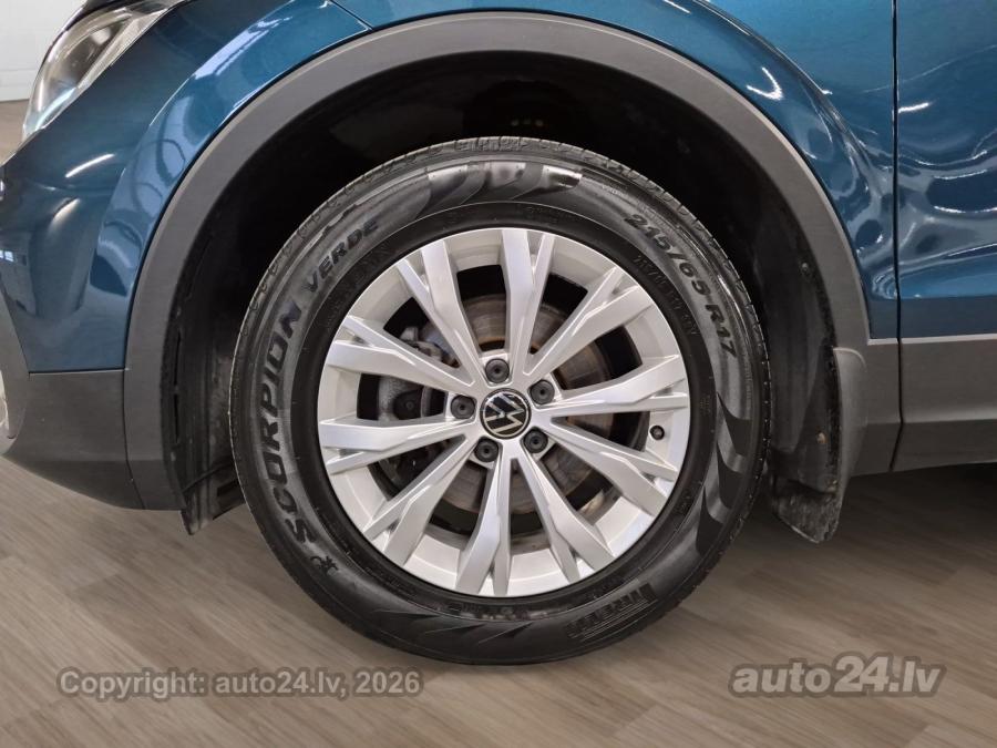 Zils Volkswagen Tiguan 2021 Tallina, ar dzinēja tilpumu 2.00 L un nobraukumu 99 tūkst. km par 21990 €, foto 16 vietnē AUTOMOTO.COM.LV
