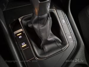 Zils Volkswagen Tiguan 2021 Tallina, ar dzinēja tilpumu 2.00 L un nobraukumu 99 tūkst. km par 21990 €, foto 19 vietnē AUTOMOTO.COM.LV