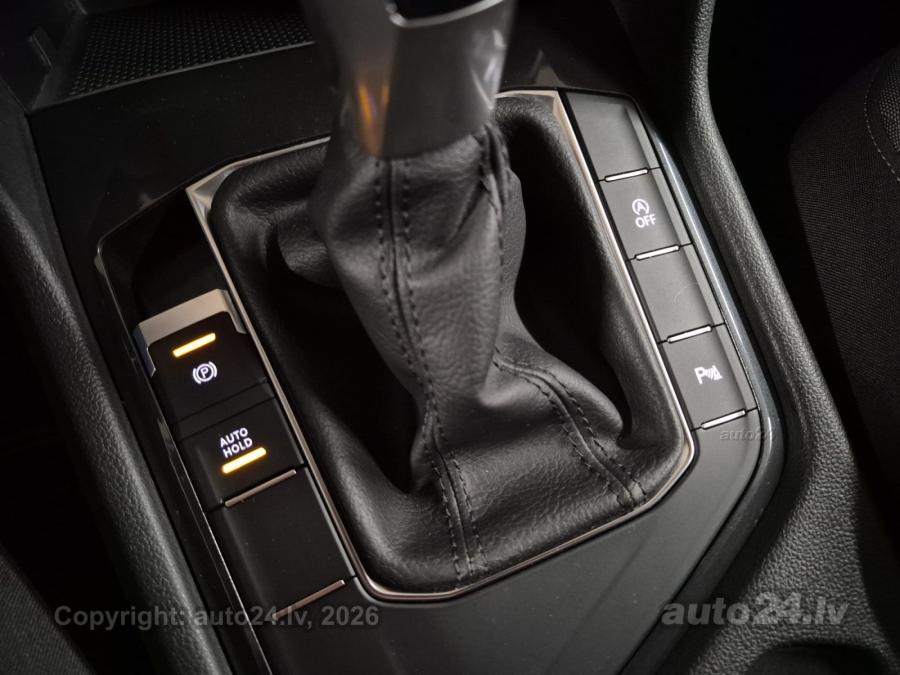 Zils Volkswagen Tiguan 2021 Tallina, ar dzinēja tilpumu 2.00 L un nobraukumu 99 tūkst. km par 21990 €, foto 19 vietnē AUTOMOTO.COM.LV