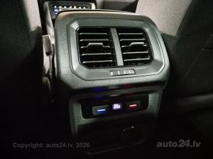 Zils Volkswagen Tiguan 2021 Tallina, ar dzinēja tilpumu 2.00 L un nobraukumu 99 tūkst. km par 21990 €, foto 21 vietnē AUTOMOTO.COM.LV