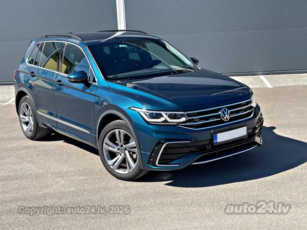 Blue Volkswagen Tiguan 2022 in Tallinn, with an engine capacity of 1.40 L and mileage of 61 thousand km for 27500 €, photo 1 on AUTOMOTO.COM.LV
