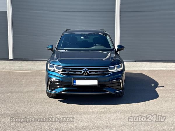 Blue Volkswagen Tiguan 2022 in Tallinn, with an engine capacity of 1.40 L and mileage of 61 thousand km for 27500 €, photo 3 on AUTOMOTO.COM.LV