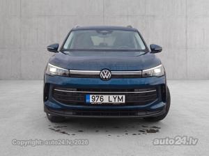 Blue Volkswagen Tiguan 2024 in Tallinn, with an engine capacity of 2.00 L and mileage of 8 thousand km for 32900 €, photo 4 on AUTOMOTO.COM.LV