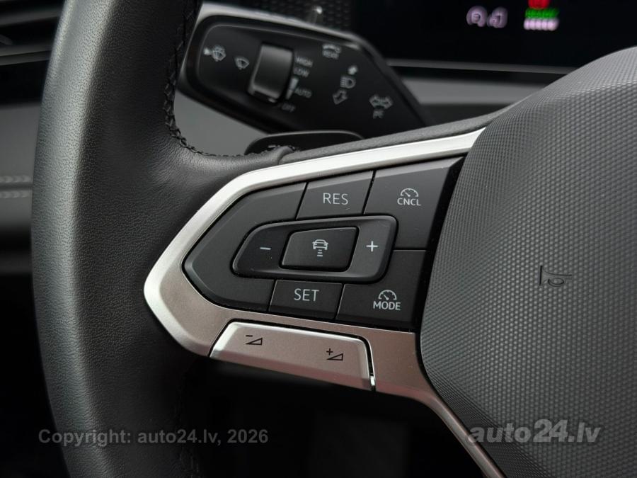 Blue Volkswagen Tiguan 2025 in Parnu, with an engine capacity of 1.50 L and mileage of 24 thousand km for 35900 €, photo 25 on AUTOMOTO.COM.LV